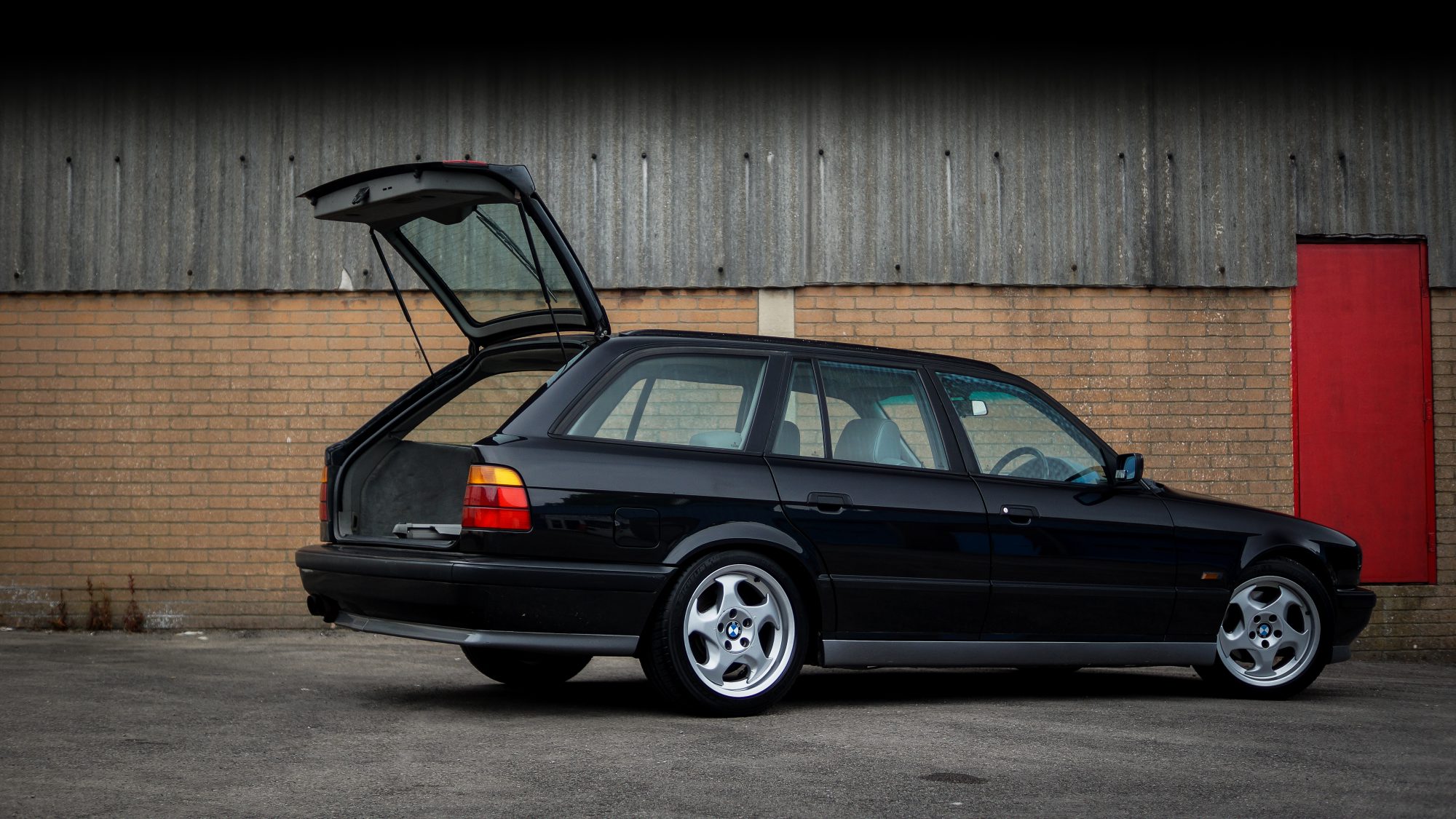 BMW E34 Touring – It’s Top Gear | Car & Classic Magazine
