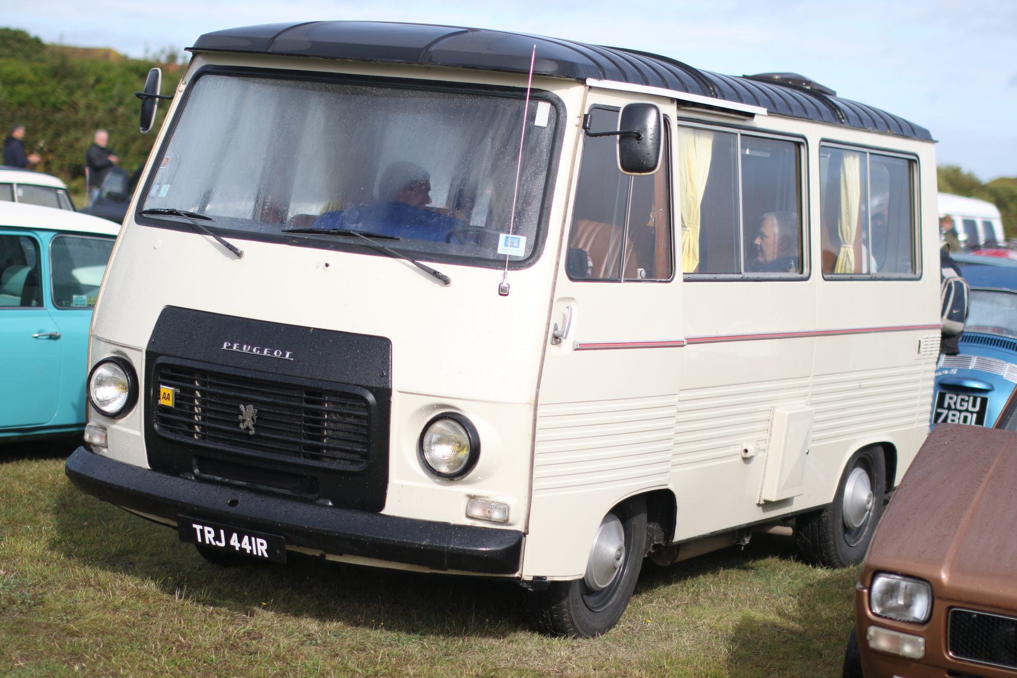It’s Oh So Retro! – Show Report | Car & Classic Magazine