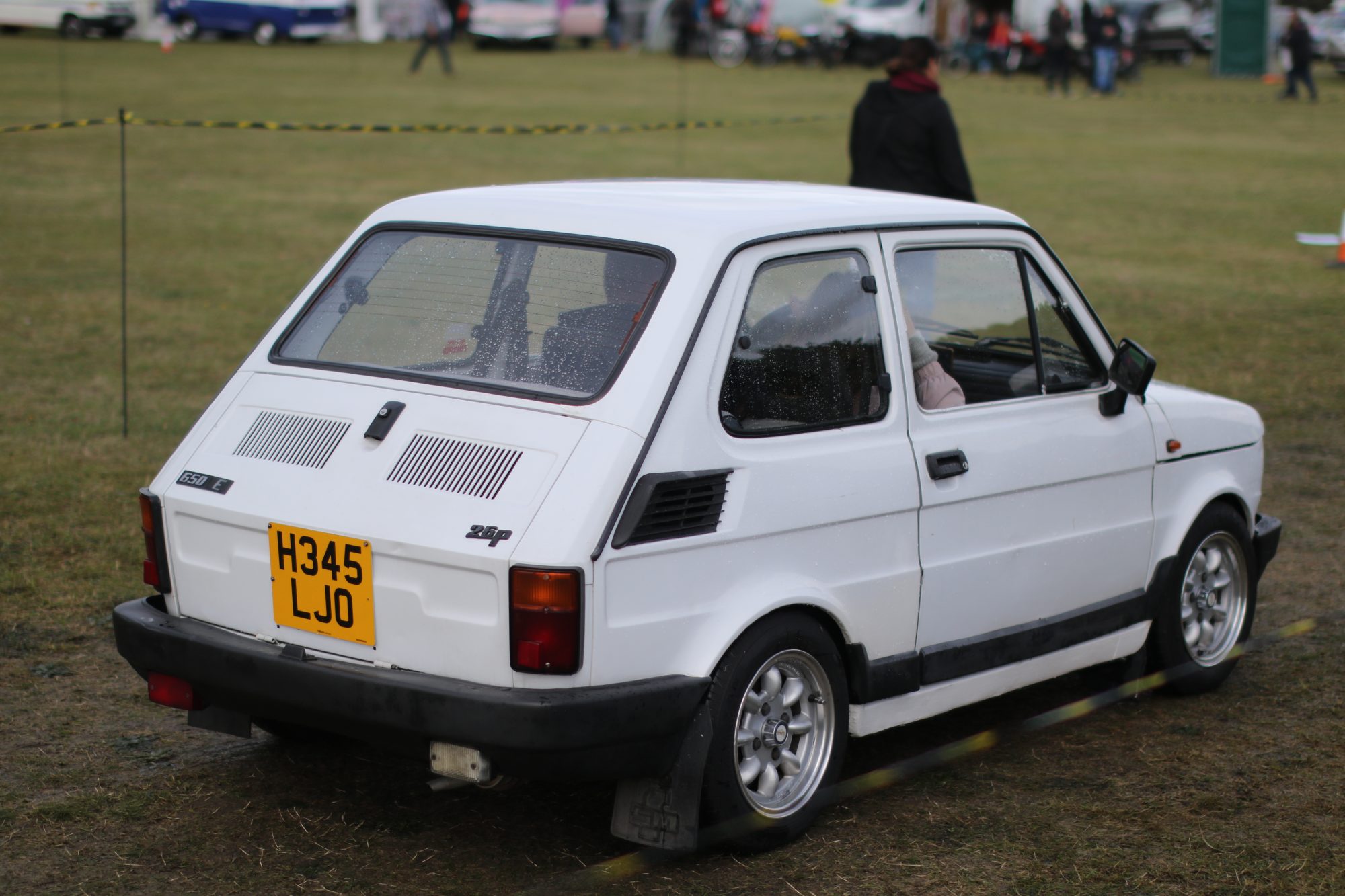 It’s Oh So Retro! – Show Report | Car & Classic Magazine