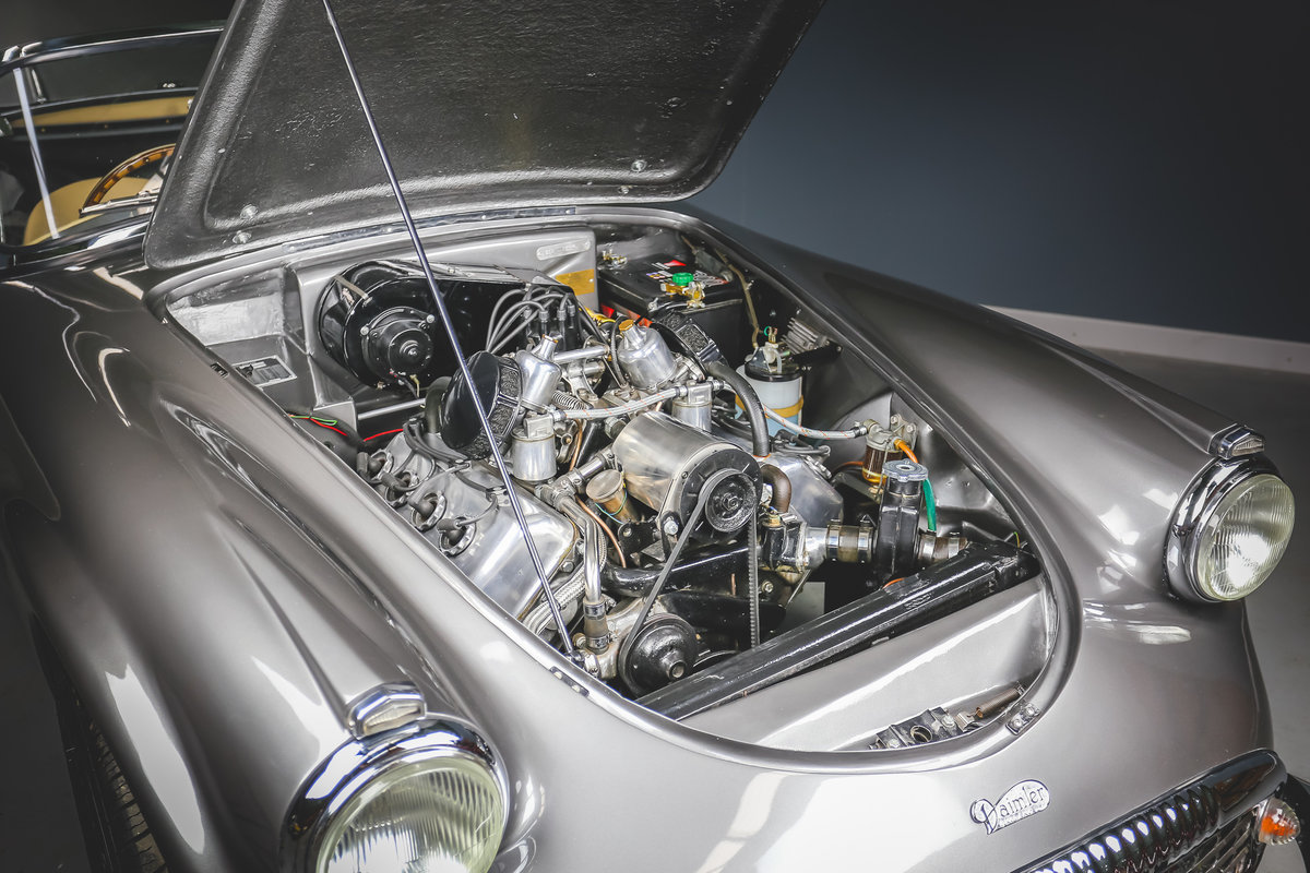 Daimler SP250 – Cult Classic, Not Best Seller | Car & Classic Magazine