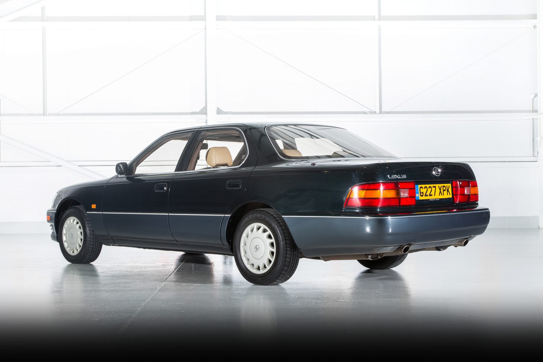 Lexus LS400 – Engineered Like No Other | Car & Classic Magazine