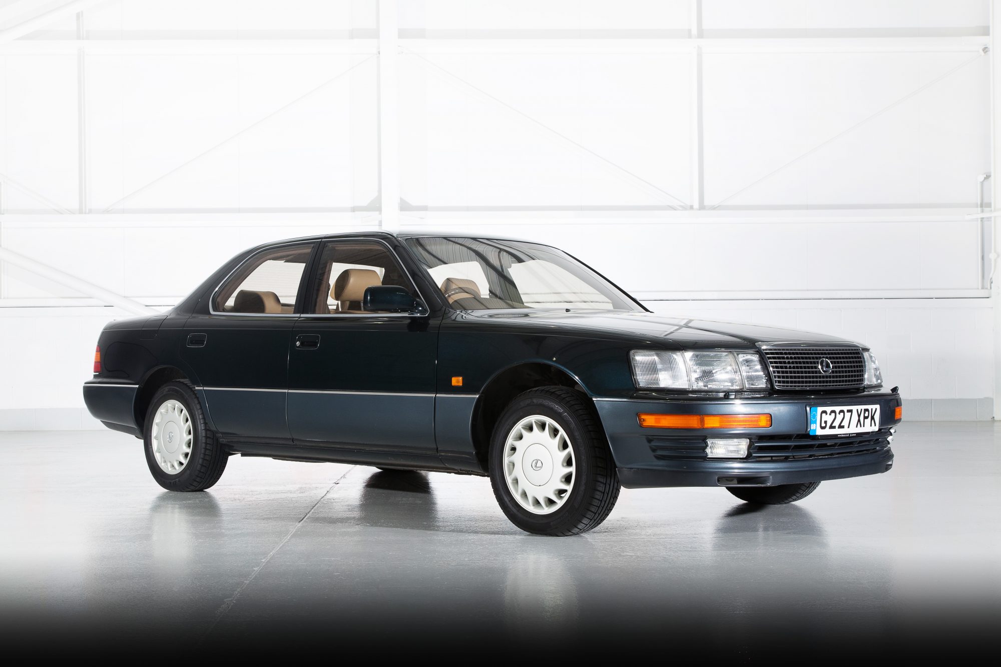 Lexus LS400 – Engineered Like No Other | Car & Classic Magazine