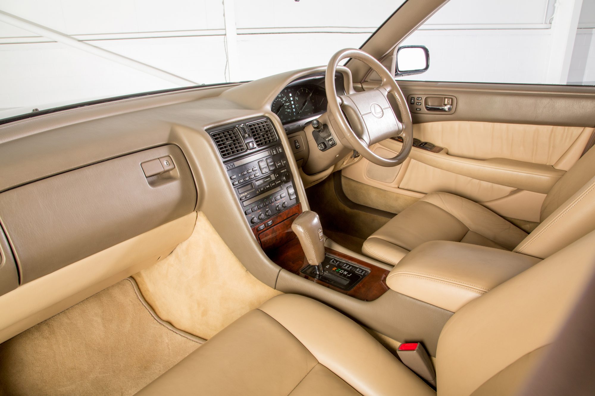 Lexus LS400 – Engineered Like No Other | Car & Classic Magazine