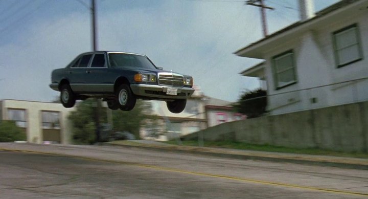 The Car’s The Star – W126 Mercedes-Benz | Car & Classic Magazine