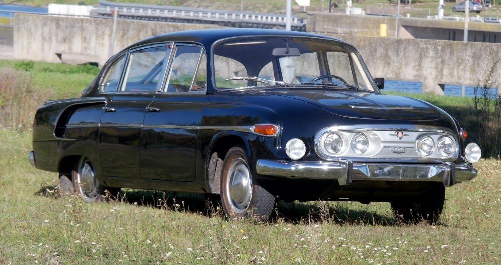 Eight is Great – Five V8 Icons | Car & Classic Magazine