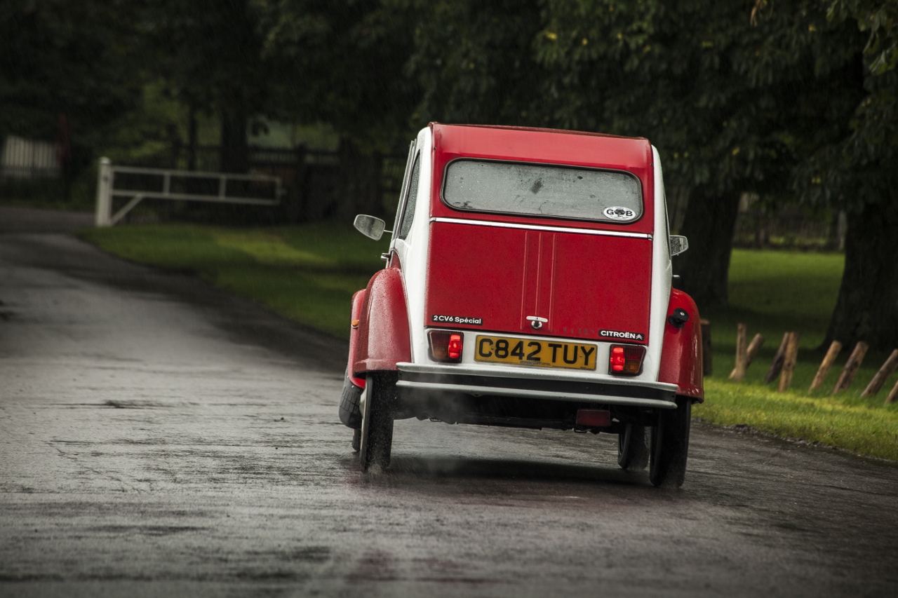 The Citroën 2CV – Car & Classic Heroes | Car & Classic Magazine