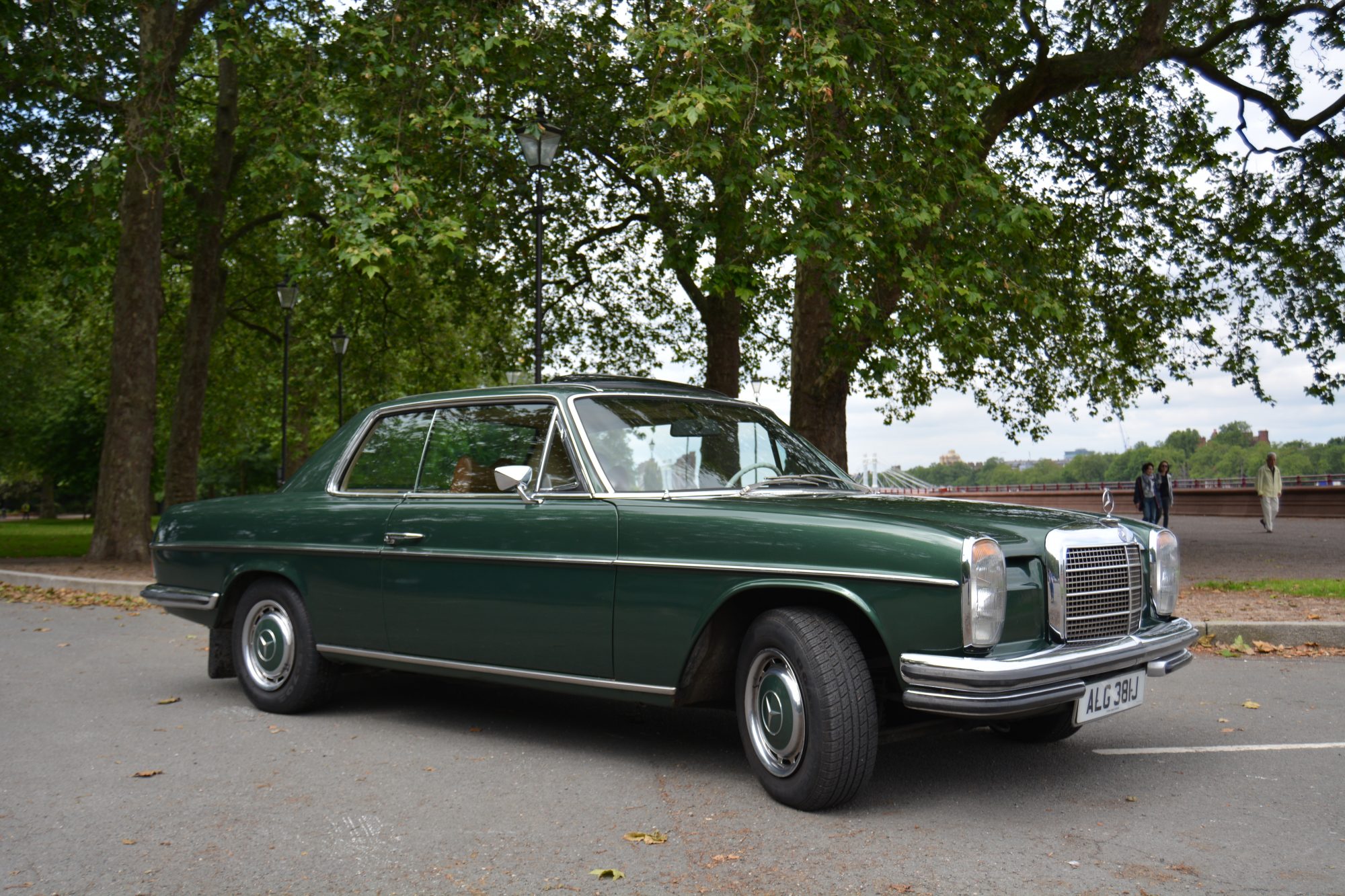 Mercedes-Benz 250CE – From Rush Hour with Love | Car & Classic Magazine