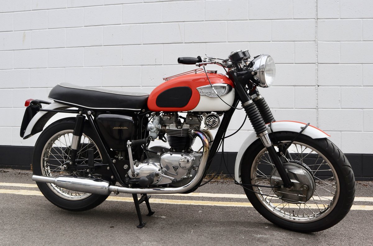 Then and Now – The Retro Revolution | Car & Classic Magazine