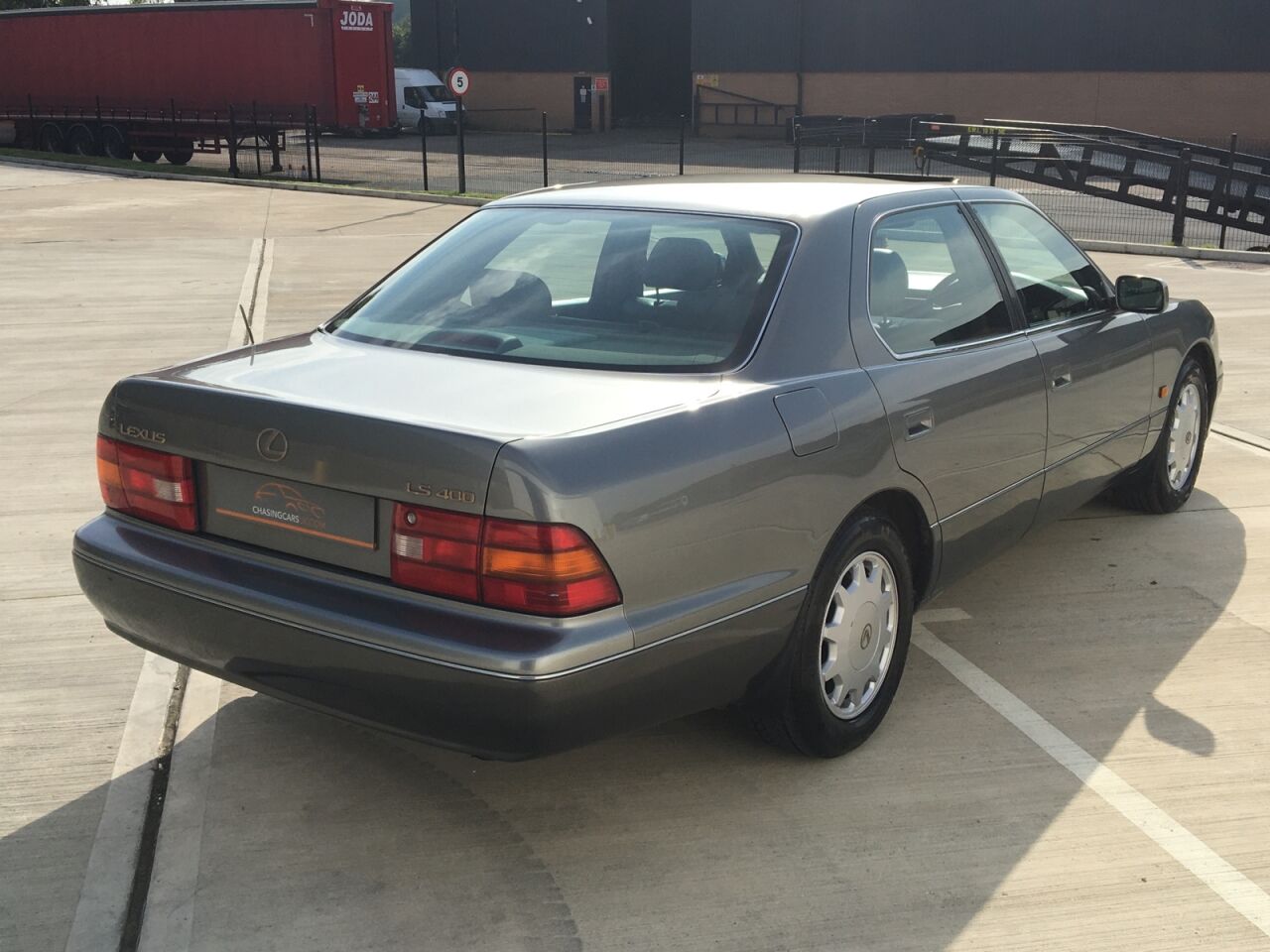 1997 Lexus LS400 – Classified of the Week | Car & Classic Magazine