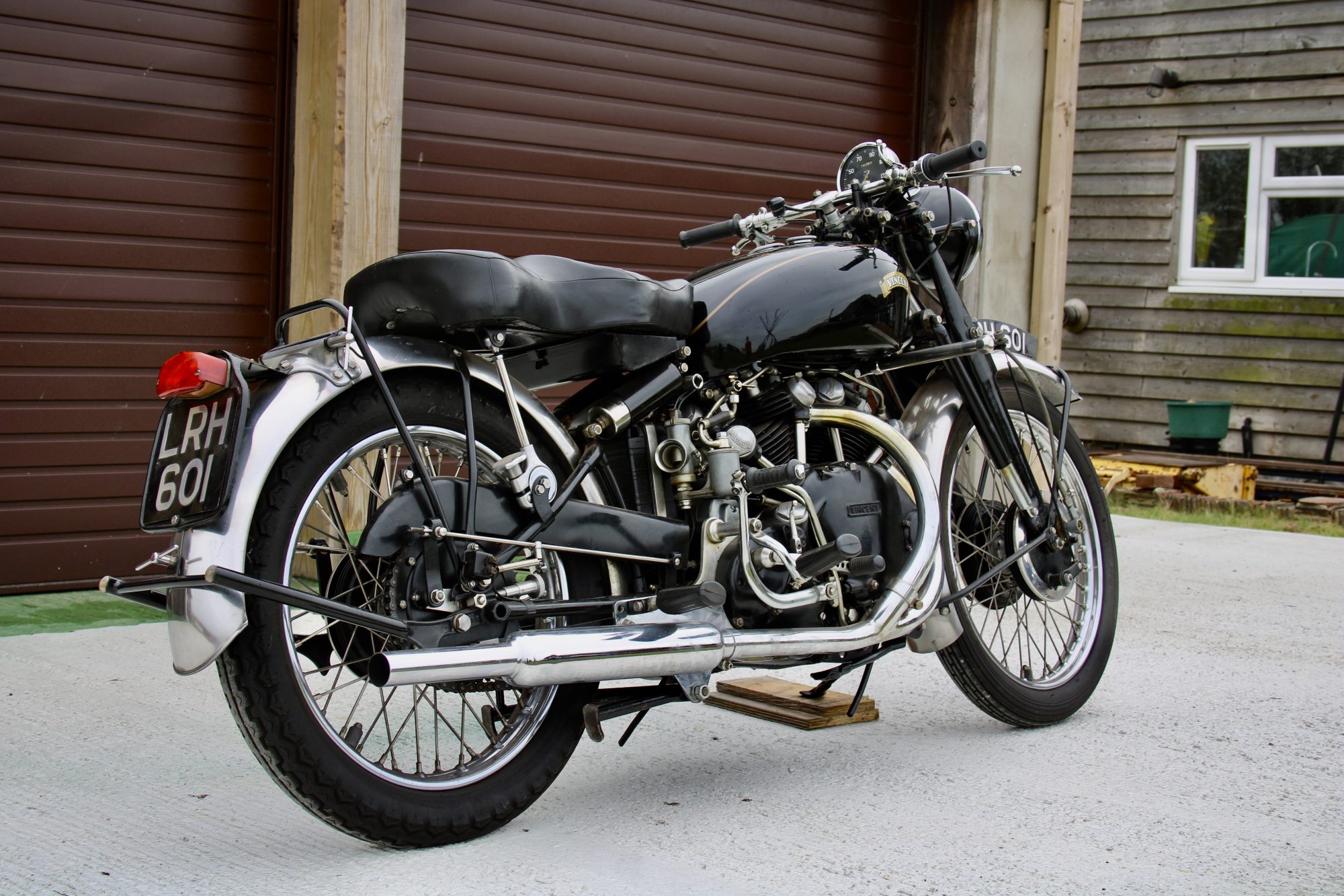 Vincent Black Shadow – The Most Desirable Bike in the World? | Car ...