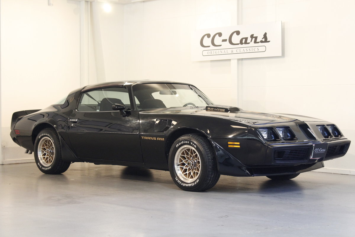 Pontiac Firebird – The Car’s The Star | Car & Classic Magazine