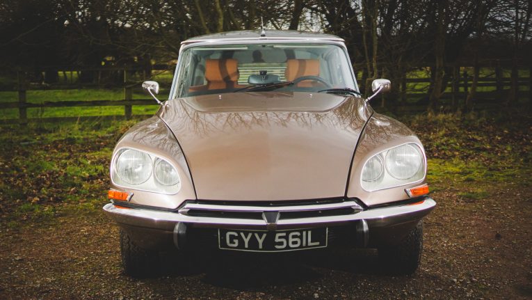 Citroën DS – Video Saved the Classic Old Car | Car & Classic Magazine