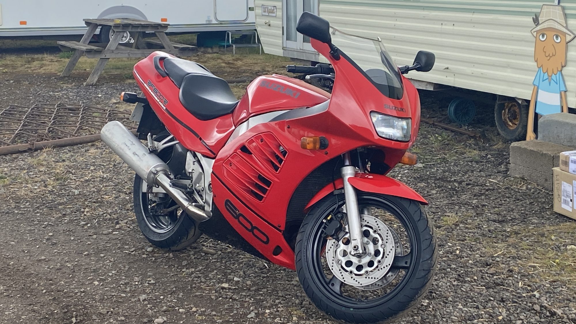 1997 Suzuki RF600R – Time To Hit The Road | Car & Classic Magazine