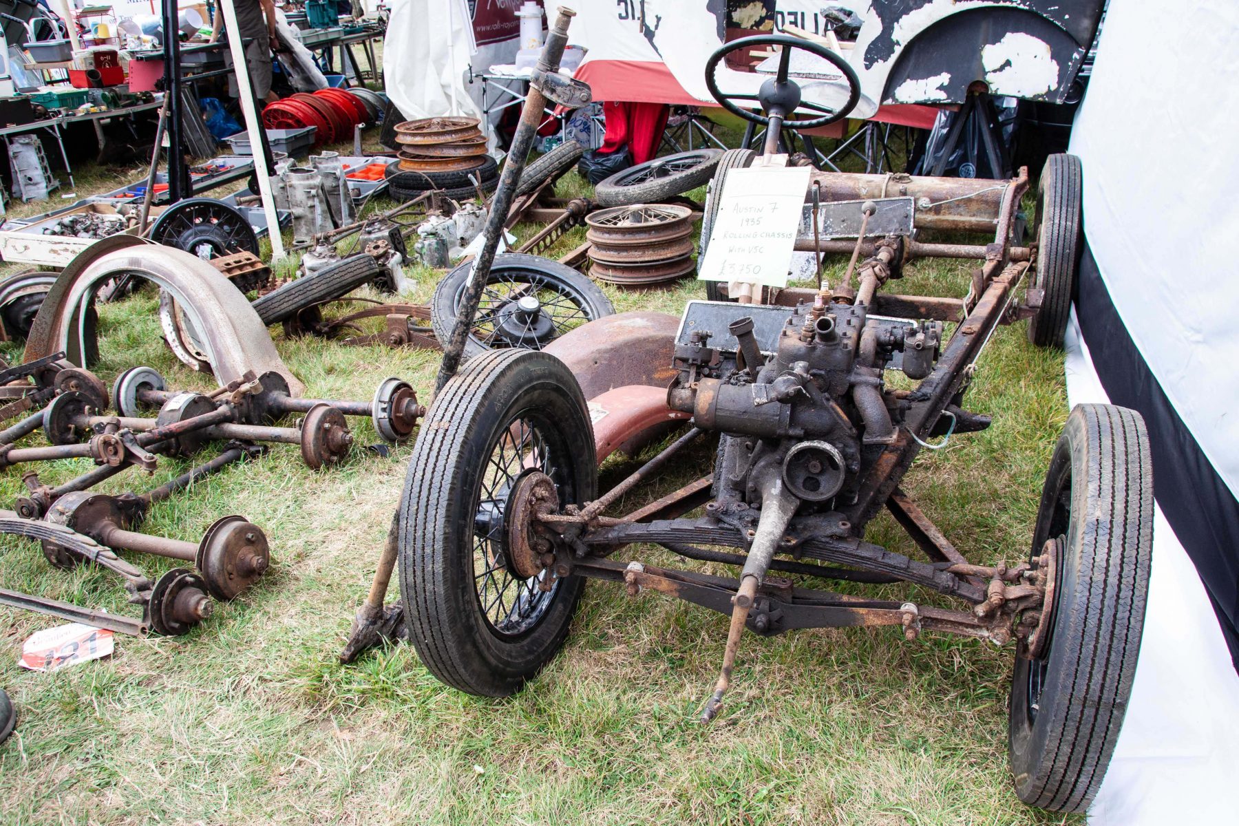 The Beaulieu Autojumble is Back, Baby! | Car & Classic Magazine