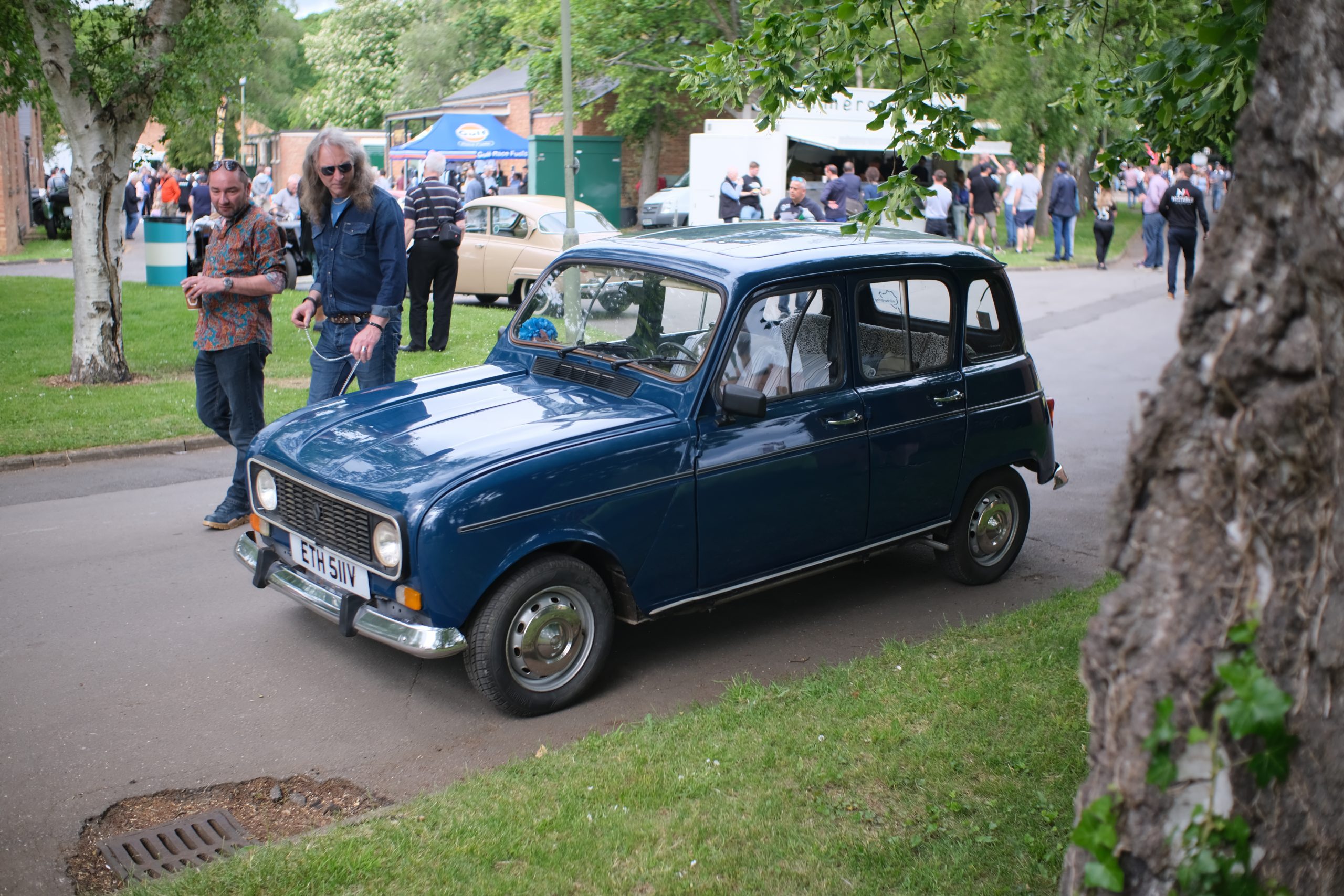 Bicester’s Scramble Returns Unbeaten | Car & Classic Magazine