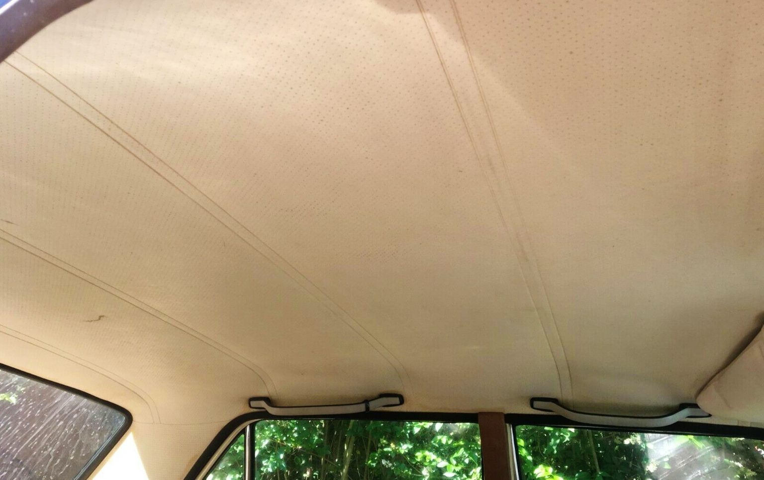 1975 Mercedes-Benz W115 – Project Profile | Car & Classic Magazine