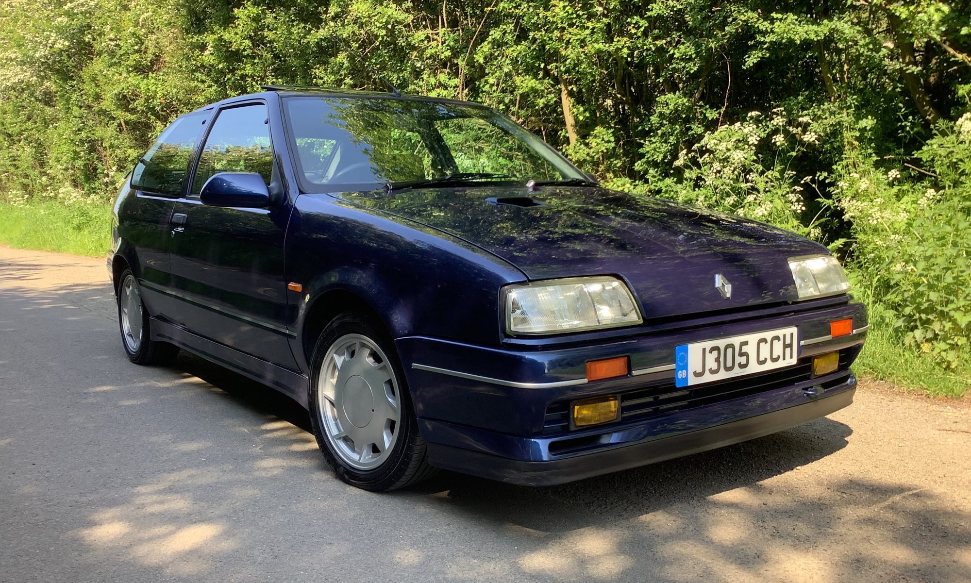 1991 Renault 19 16V – Classified of the Week | Car & Classic Magazine
