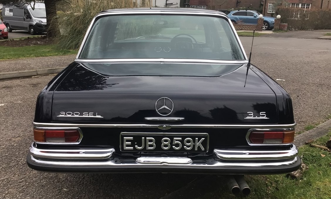 Mercedes 300 SEL – Classified of the Week | Car & Classic Magazine