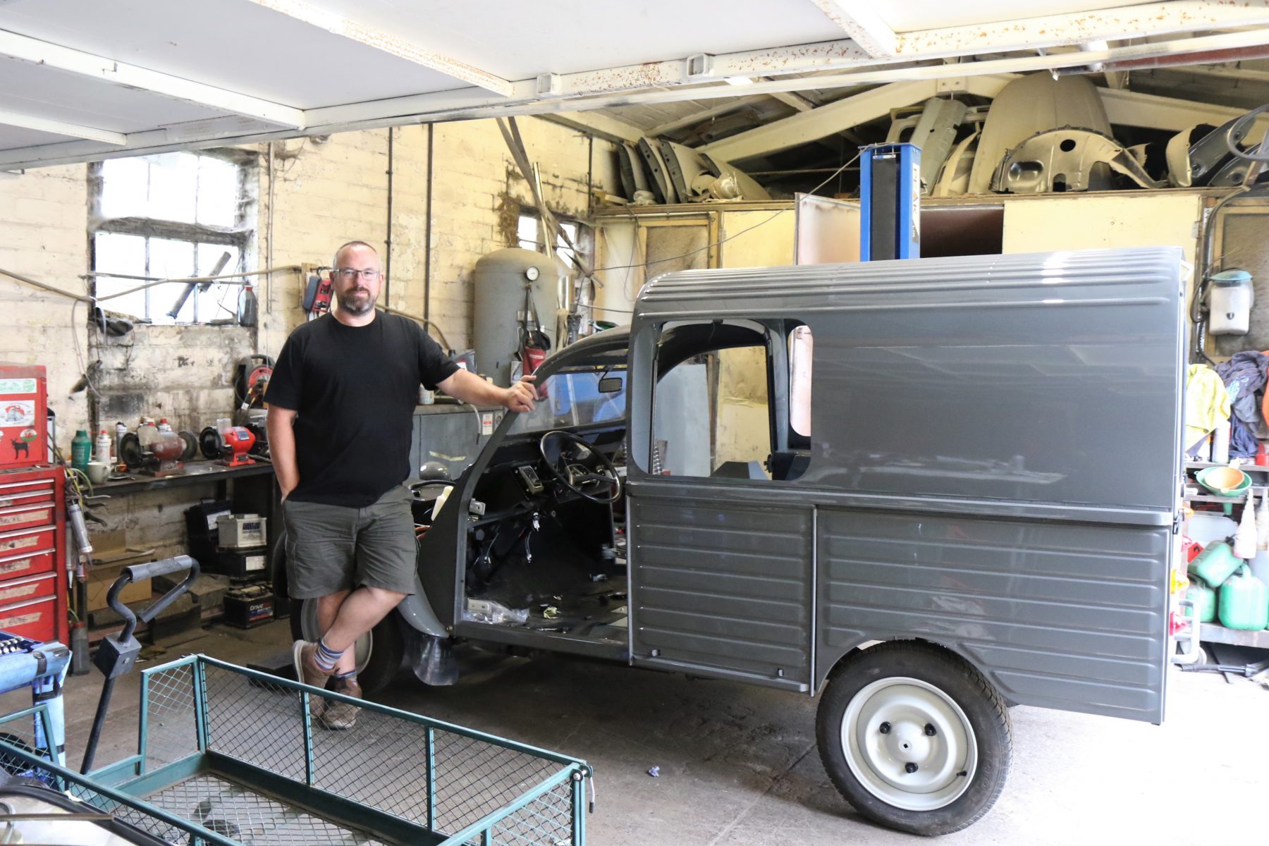 A 2CV With A Difference – The Electric 2cEv | Car & Classic Magazine