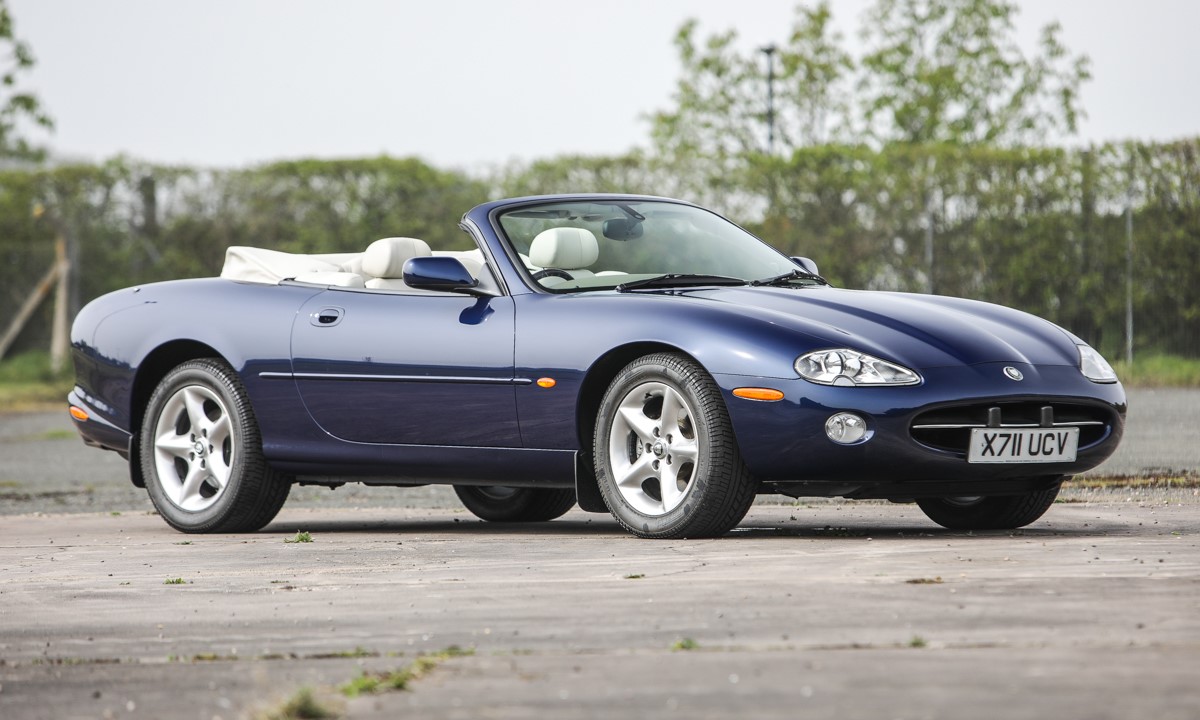 The Jaguar XK8 – Five things you need to know | Car & Classic Magazine