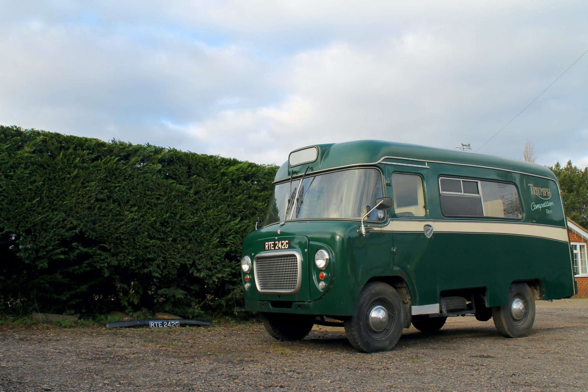 1969 Morris LD Ambulance – Auction Car of the Week | Car & Classic Magazine