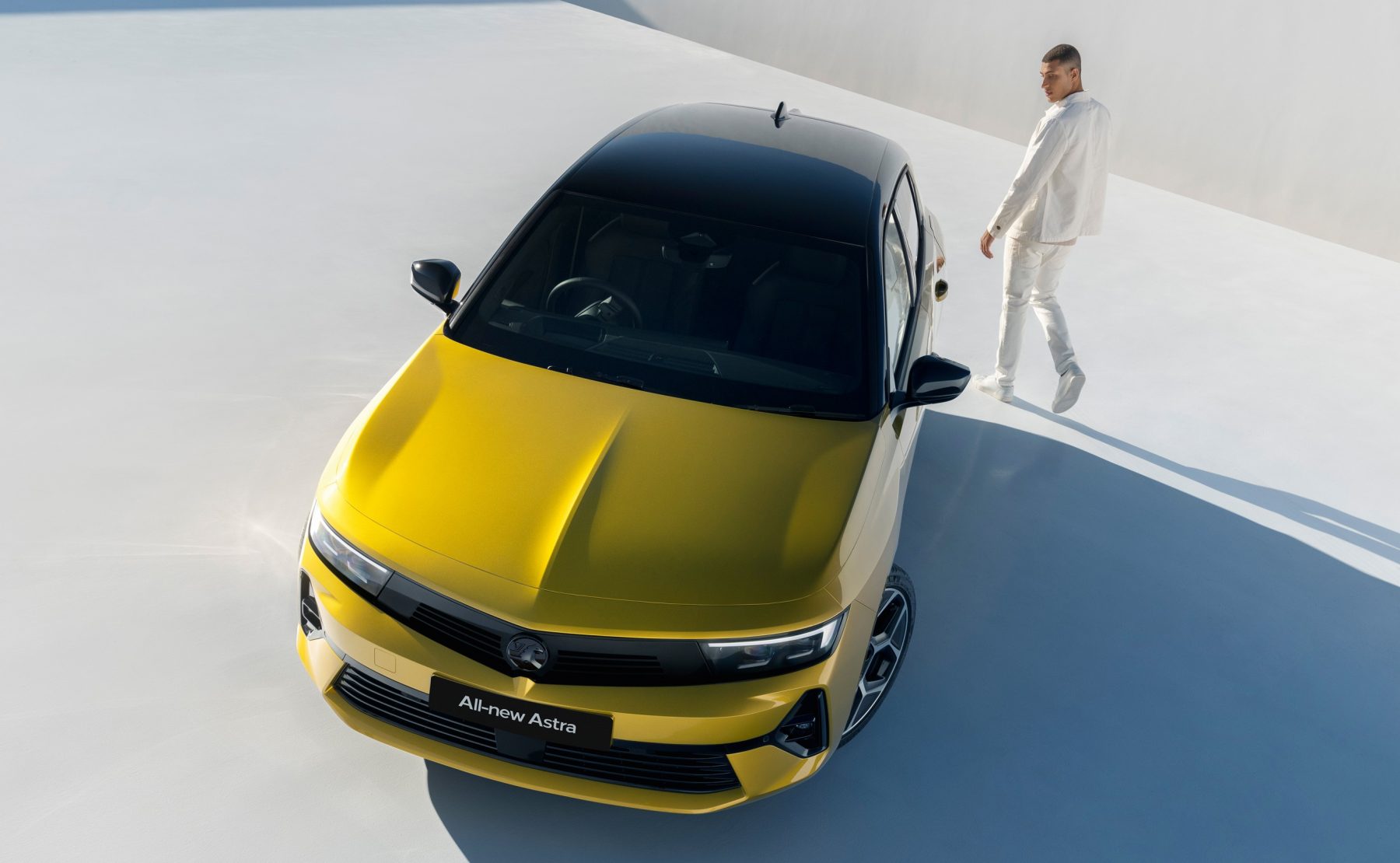 A Faster Astra – Hot Hatch Legends | Car & Classic Magazine