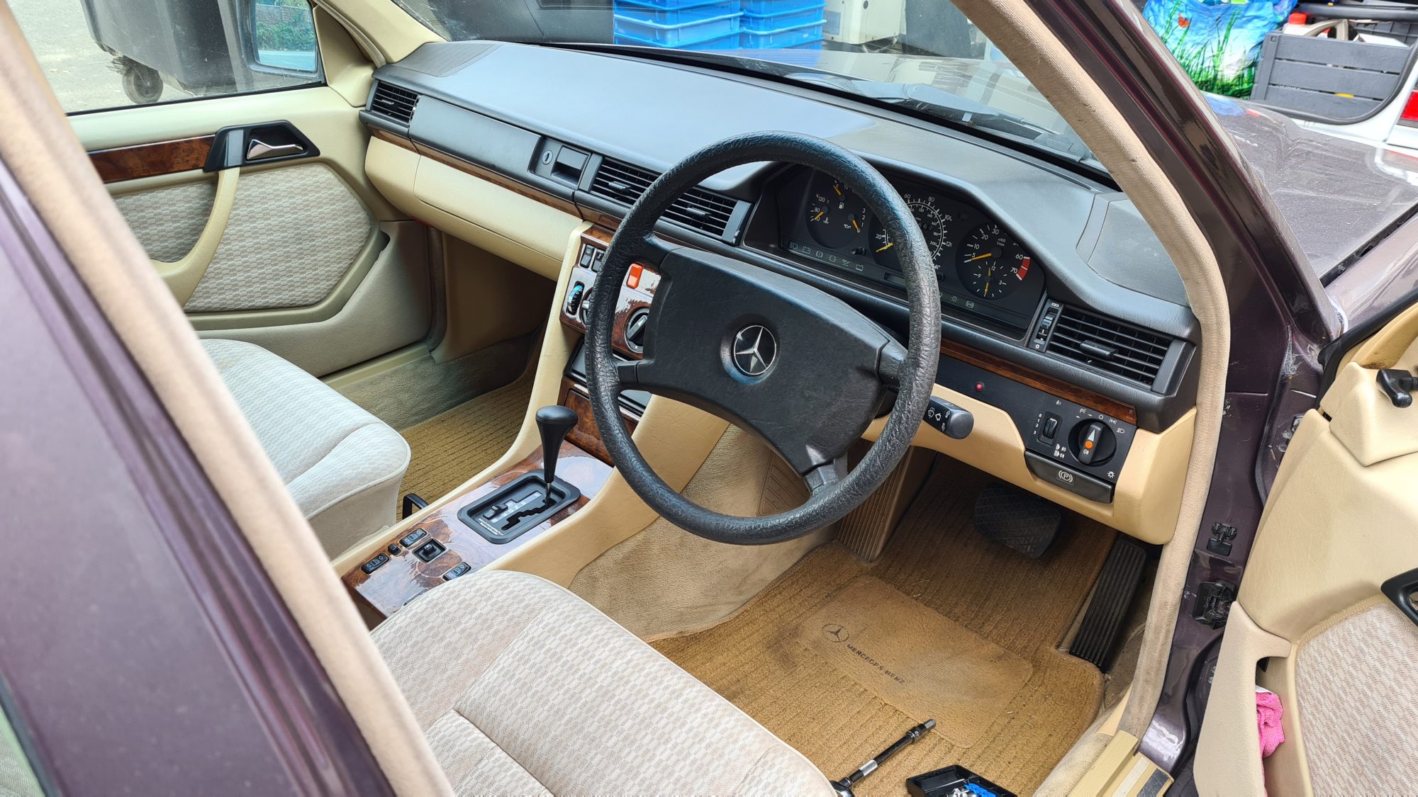 Mercedes-Benz W124 – The Time is Now | Car & Classic Magazine