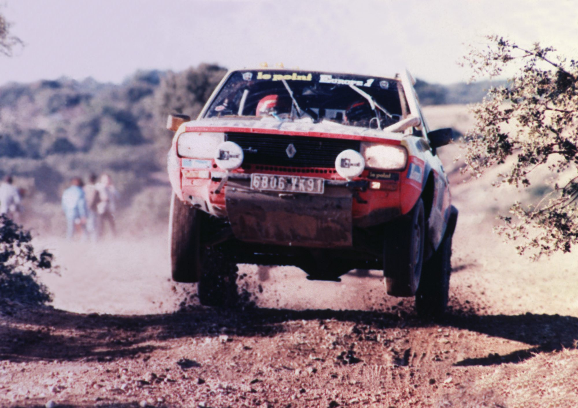 A Challenge For Those Who Go – The Dakar Rally | Car & Classic Magazine