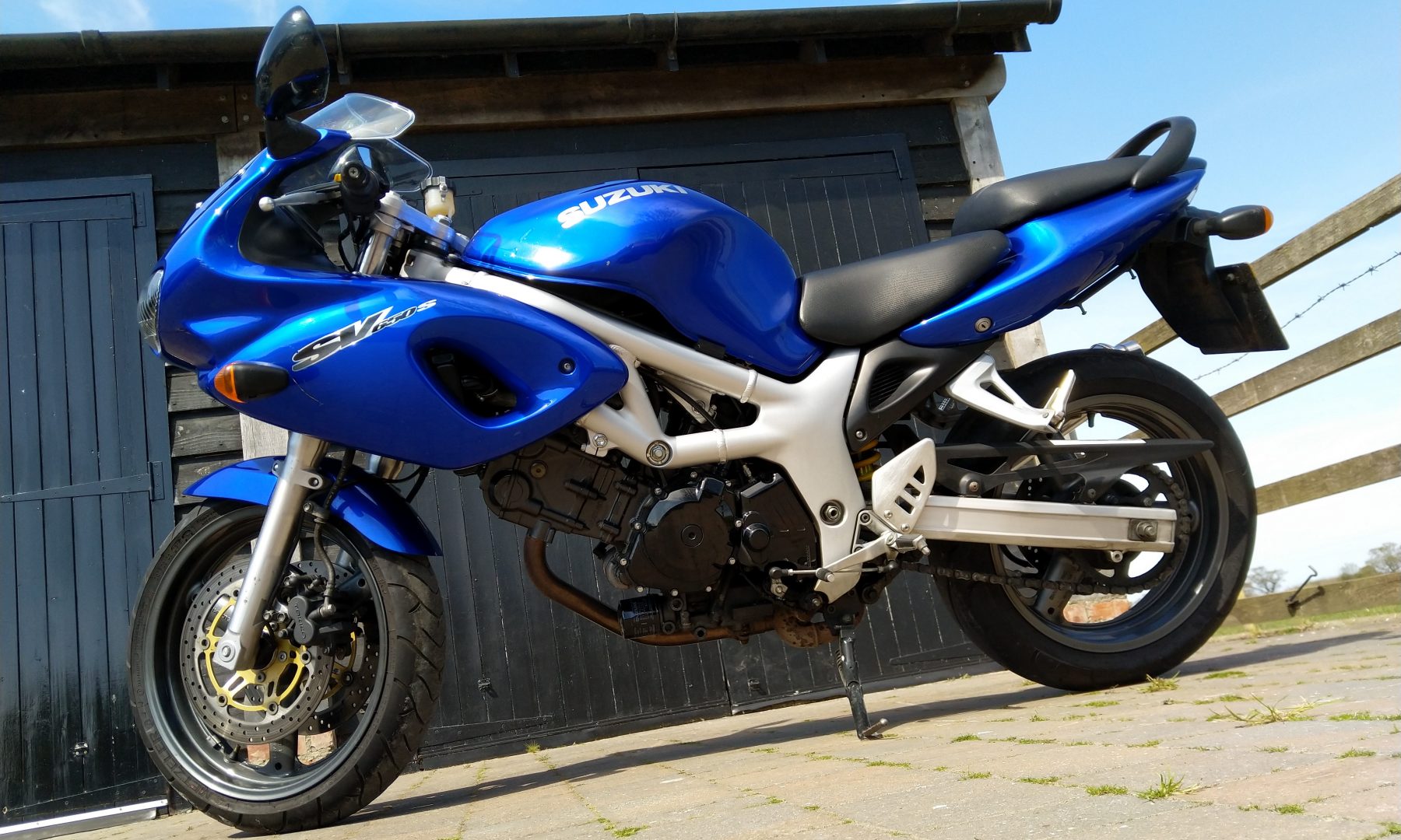 Track Day Bikes – 600cc Classics | Car & Classic Magazine