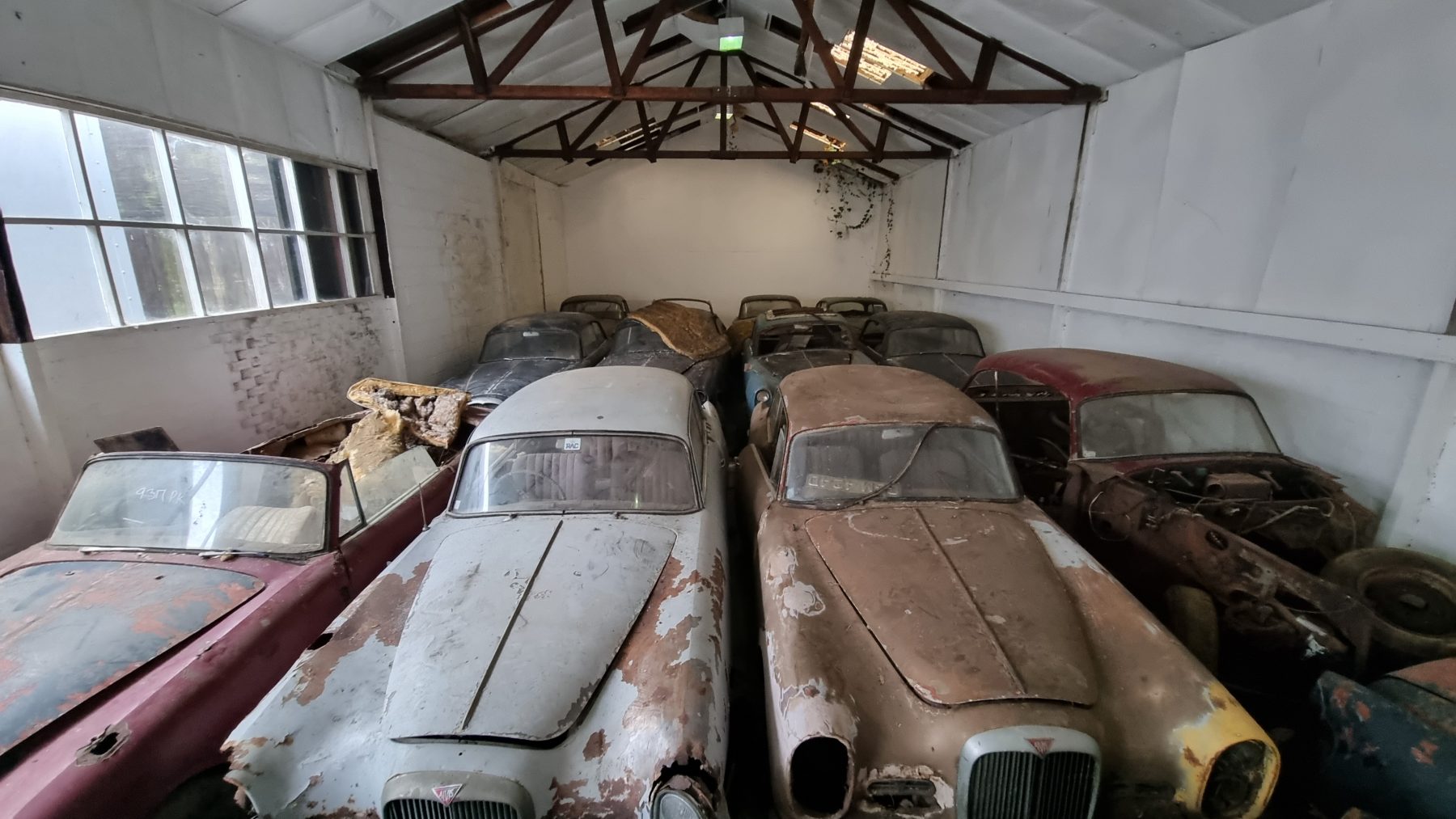 Resurrecting a Barn Find – Five Things to Check | Car & Classic Magazine
