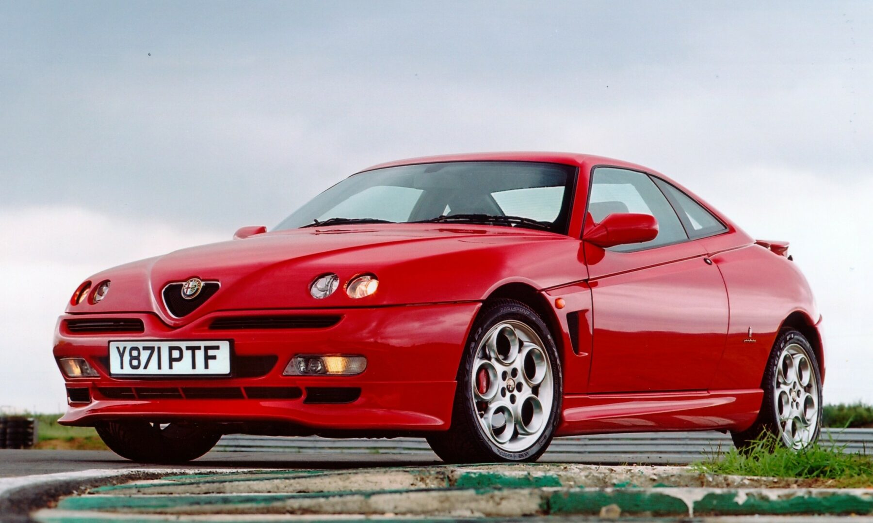 Alfa Romeo GTV – The Time Is Now | Car & Classic Magazine