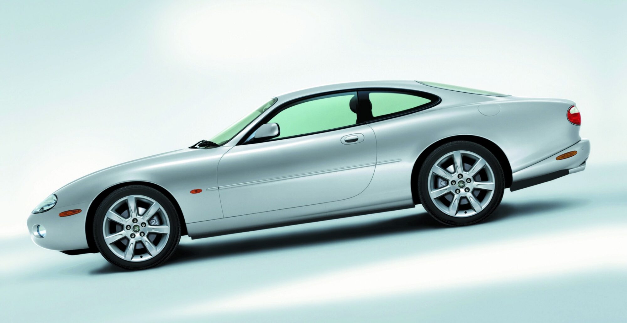 Jaguar XK8 – The Time is Now | Car & Classic Magazine