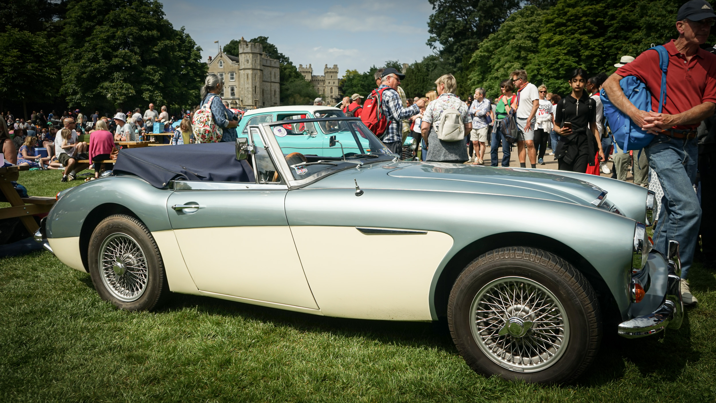 Platinum Jubilee – Classic Car Fans Flock to Windsor | Car & Classic ...