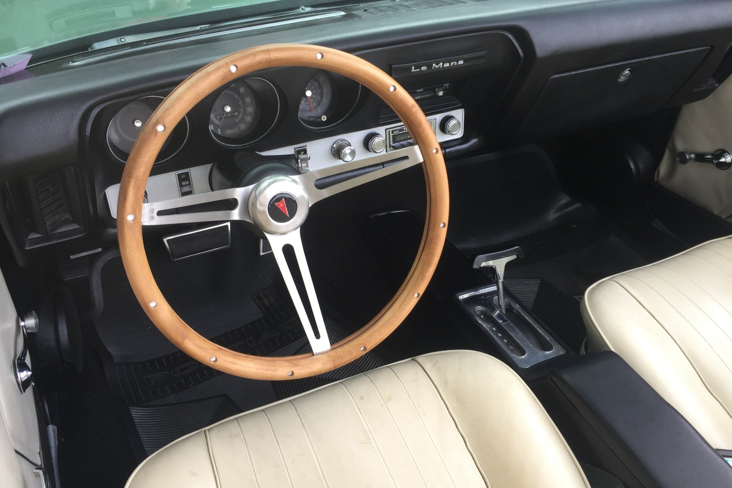 The Uniting Power of Classic Cars | Car & Classic Magazine