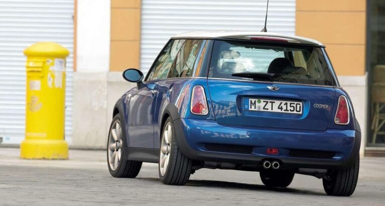 MINI Cooper S (R53) – The Time is Now | Car & Classic Magazine
