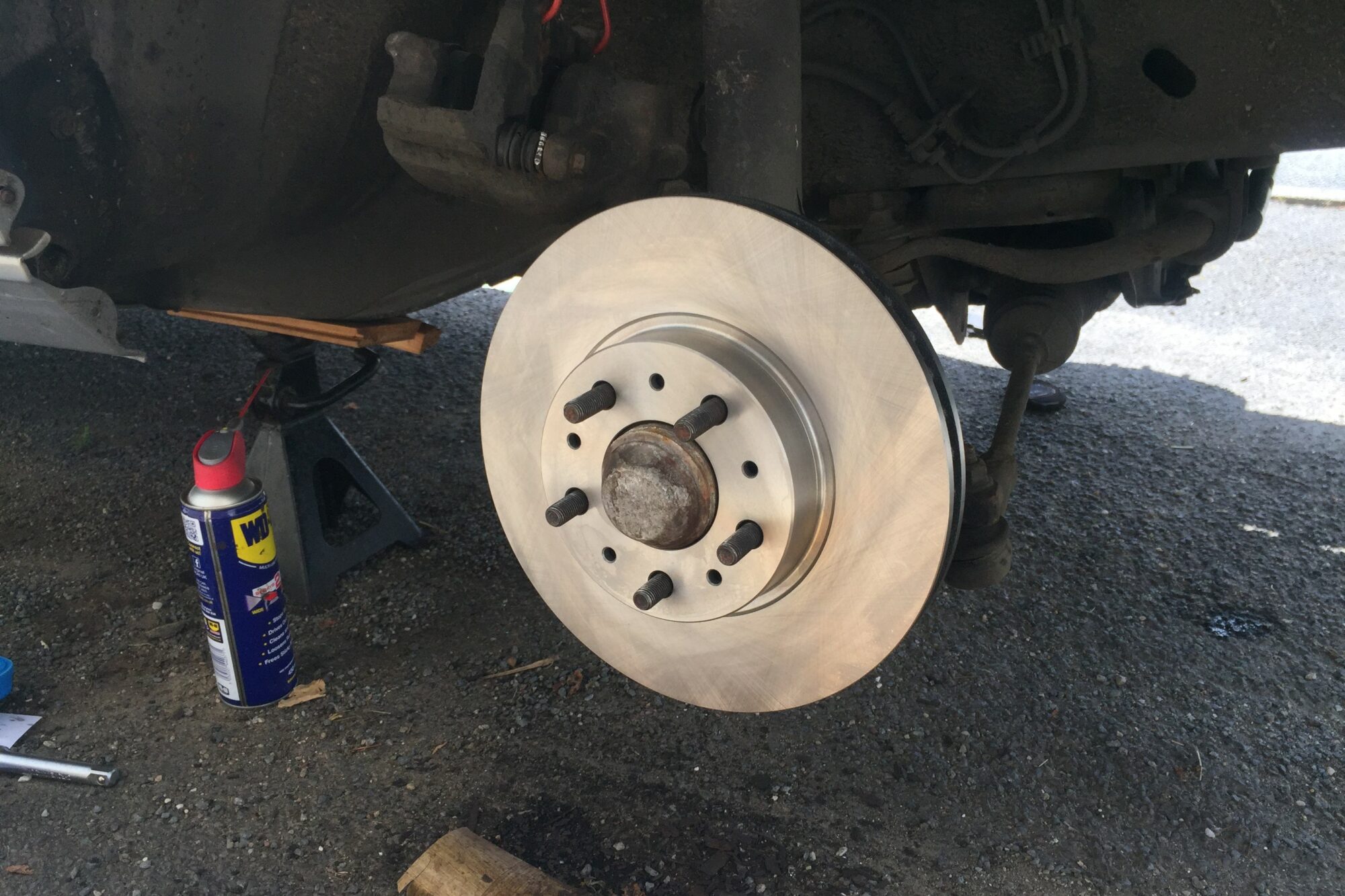 How To – Change Your Brake Discs | Car & Classic Magazine