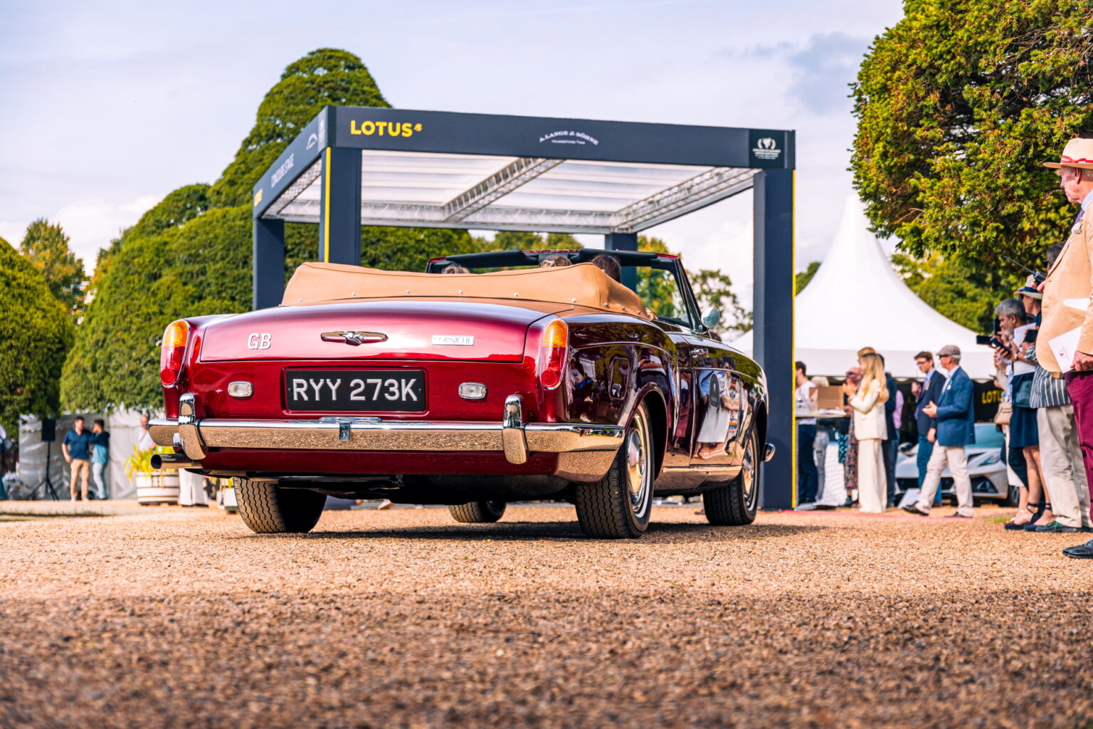 Ladies in Flight – The Levitt Concours | Car & Classic Magazine