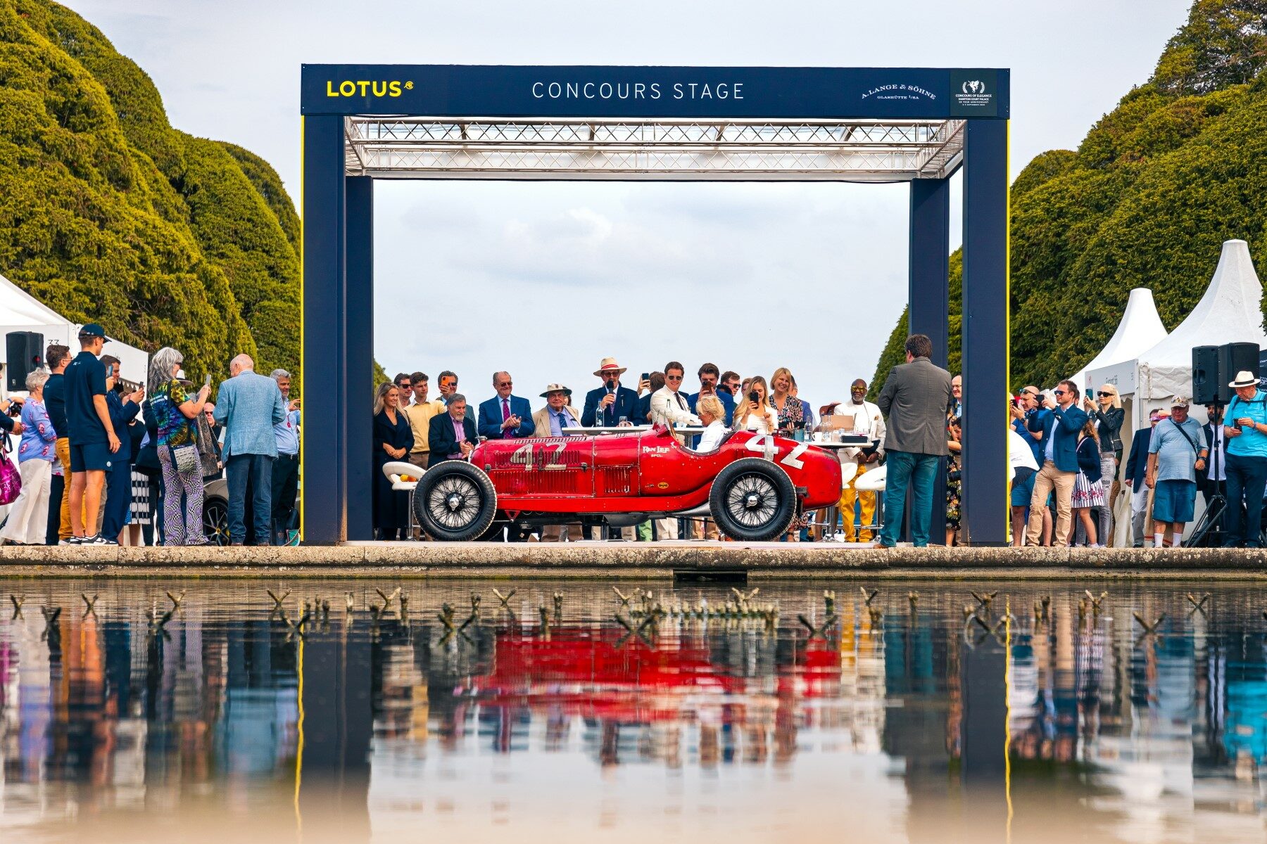 Ladies in Flight – The Levitt Concours | Car & Classic Magazine