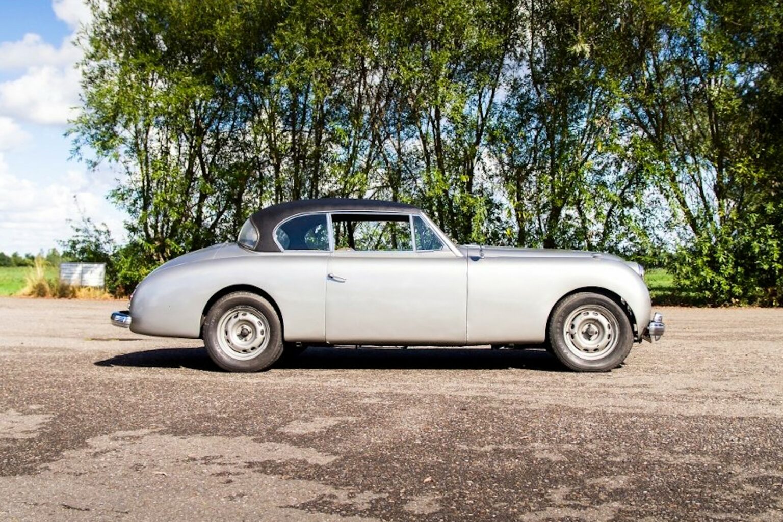 The Jensen Interceptor – Five things you need to know | Car & Classic ...