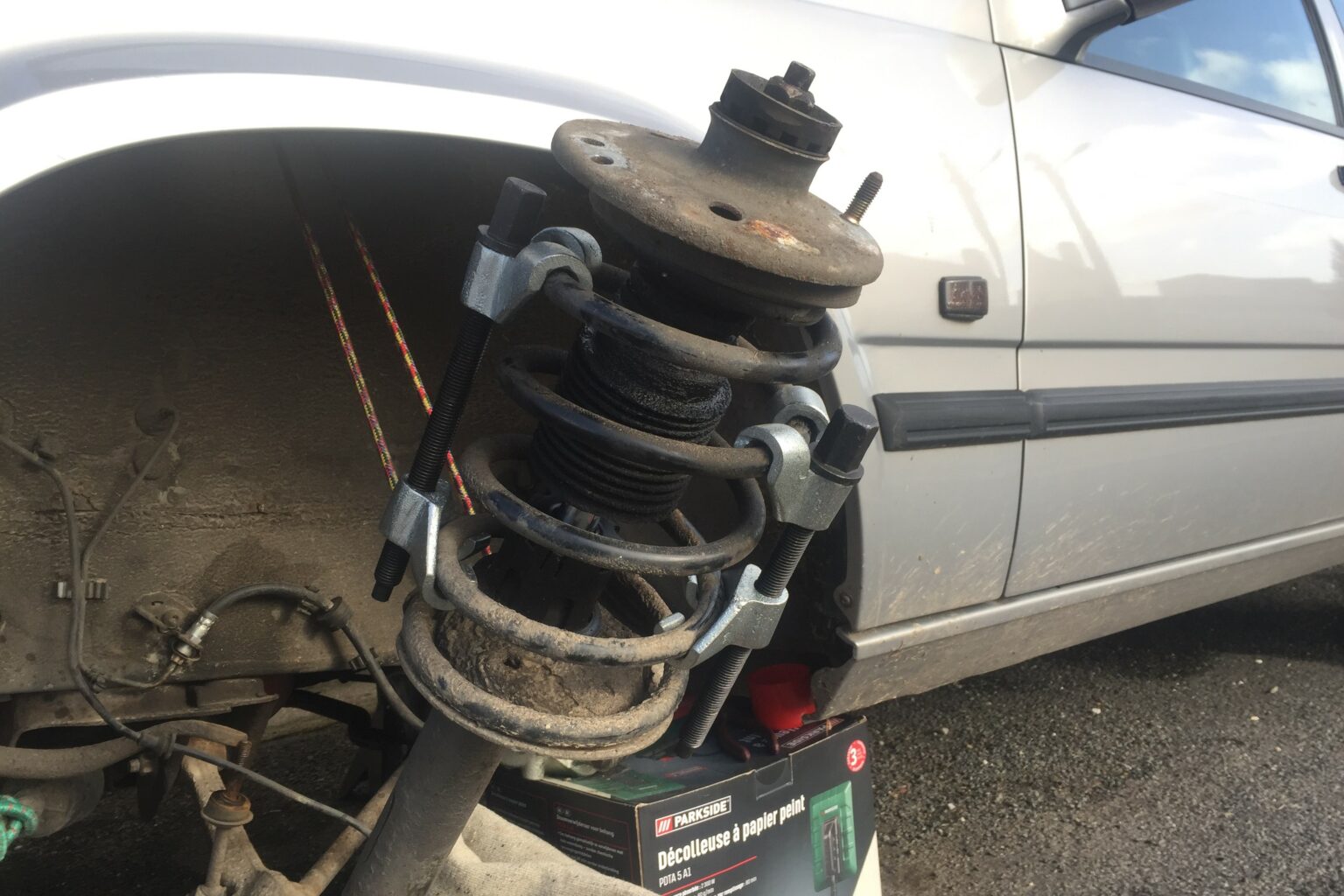 How To – Change Your Front Coil Springs | Car & Classic Magazine