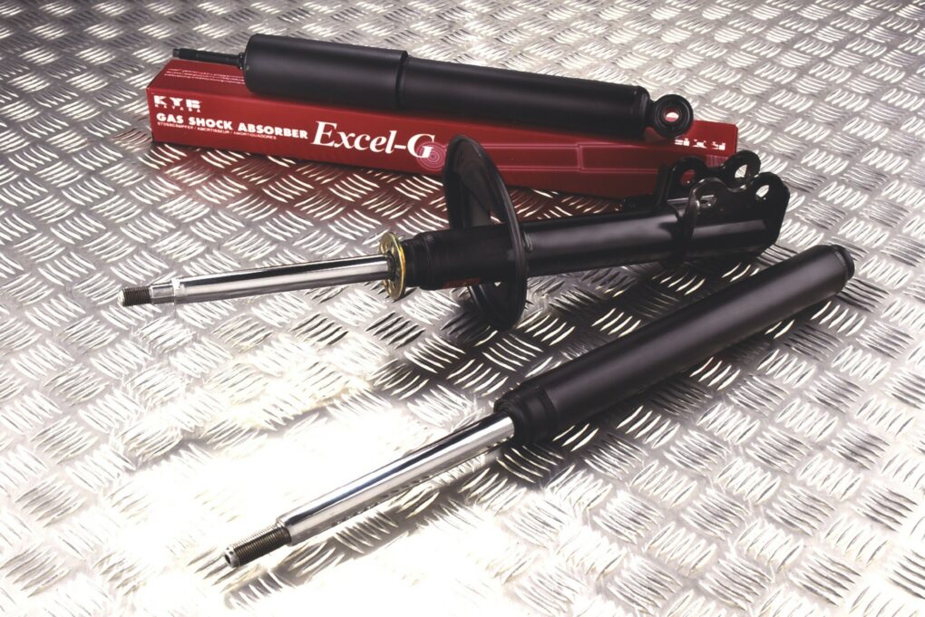 How To – Change Your Suspension Dampers | Car & Classic Magazine