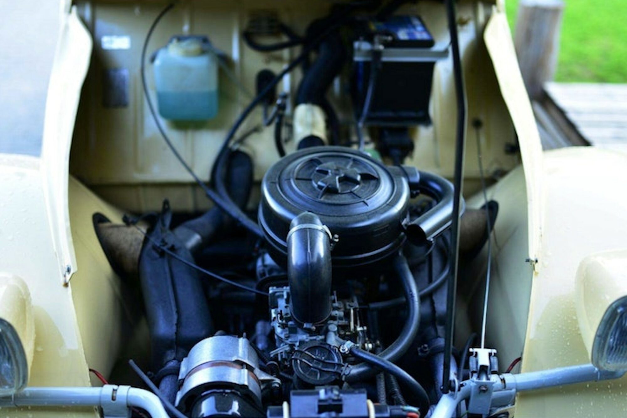 The Citroën 2CV – Five Things You Need to Know | Car & Classic Magazine