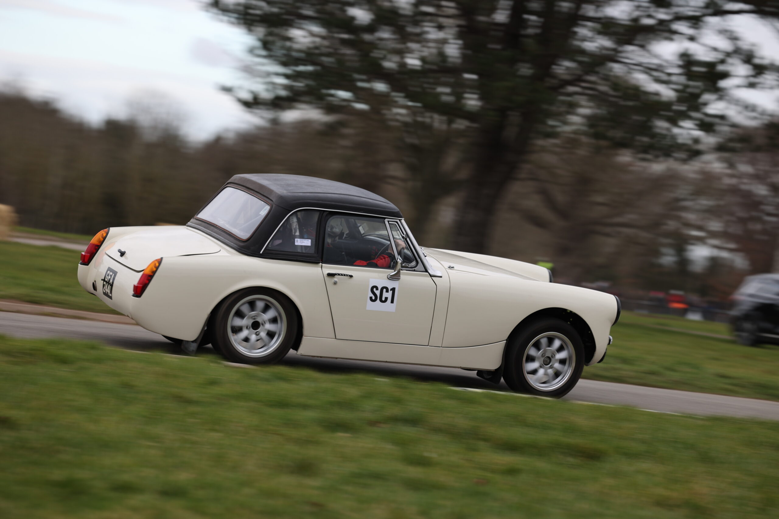 Quick Off the Pace – Kick Into Race Retro 2023 | Car & Classic Magazine