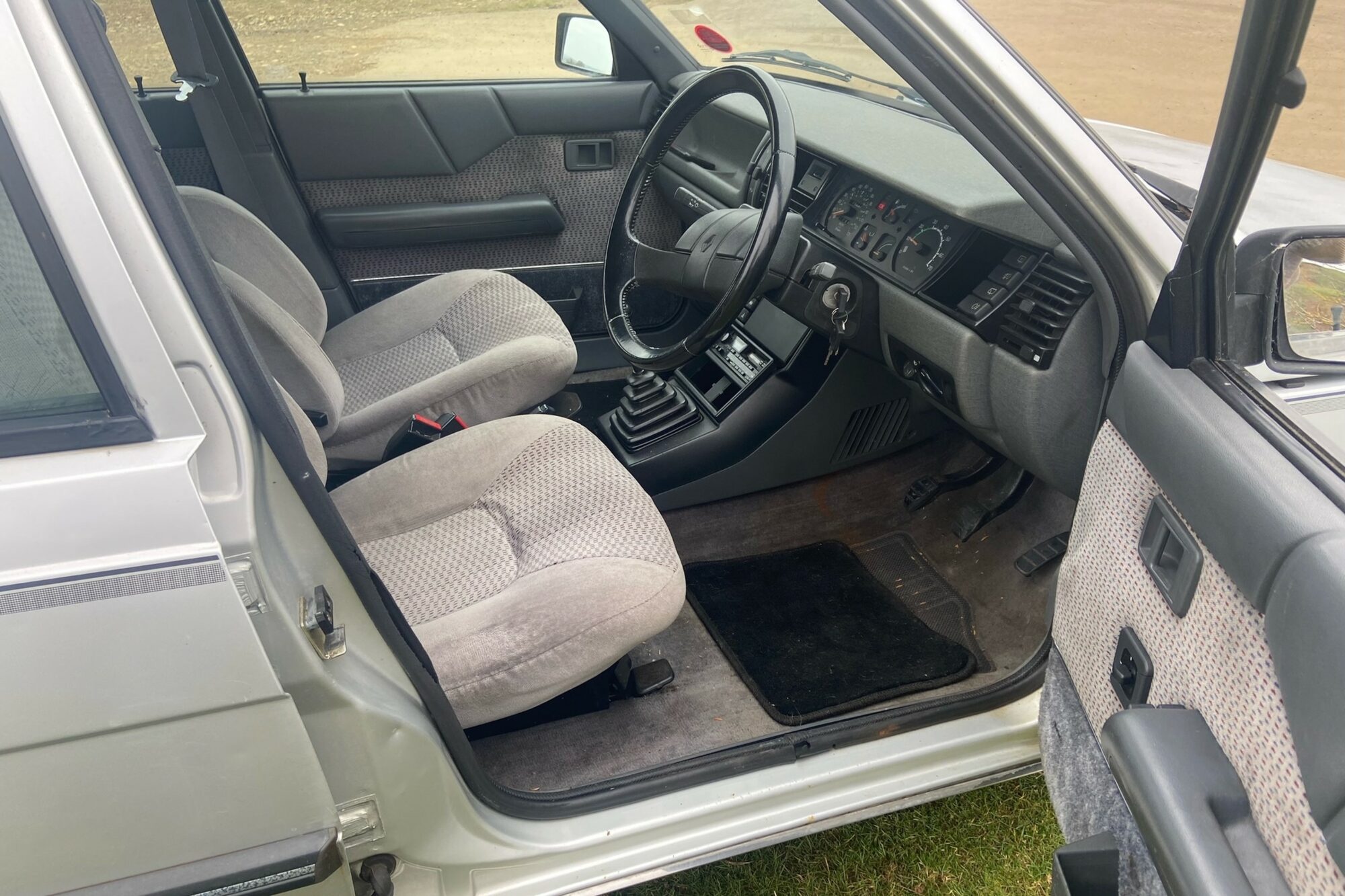 1988 Renault 11 TXE – Project Profile | Car & Classic Magazine