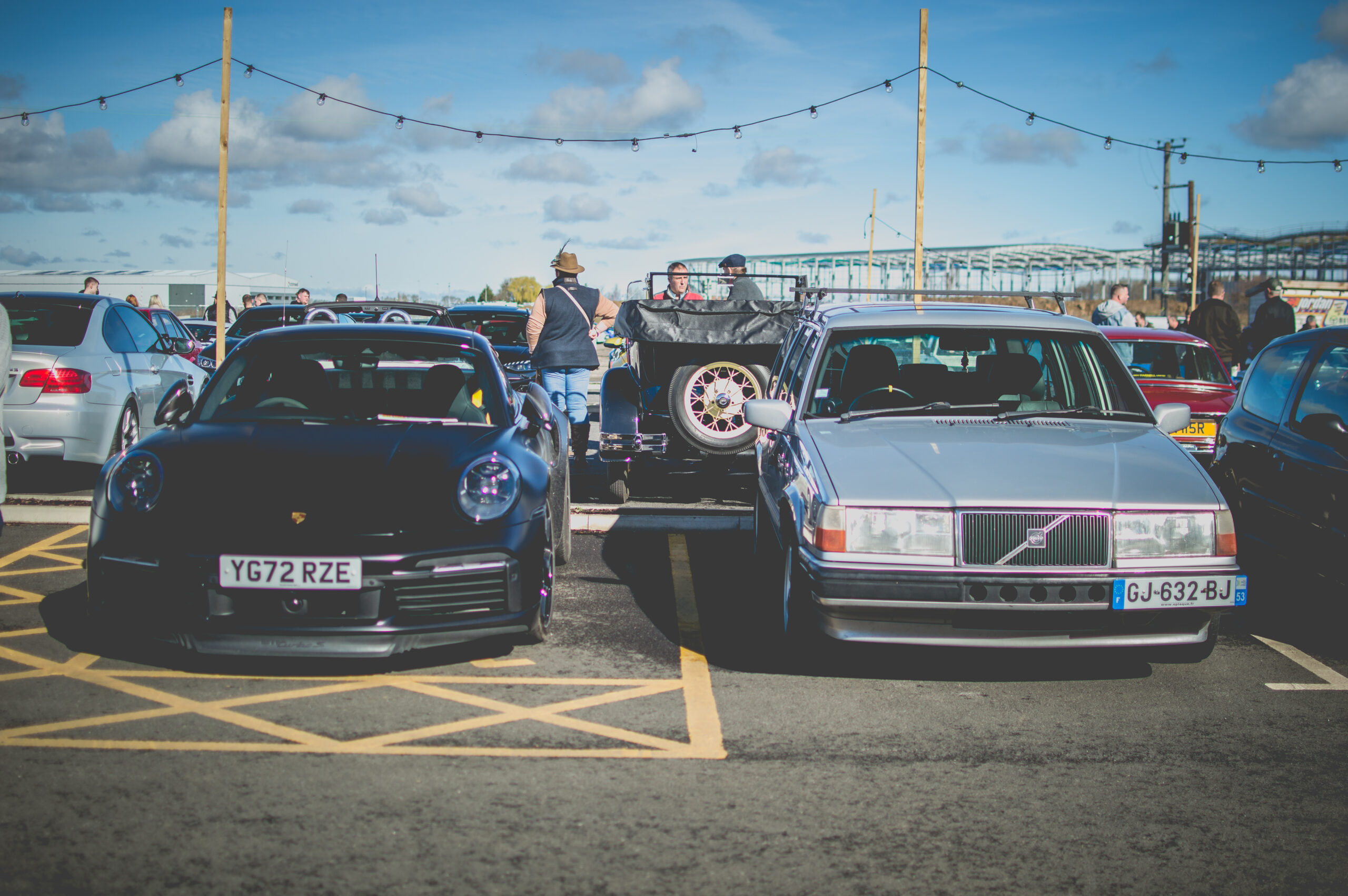 Auto-Social – Tremendous Turnout at The Motorist | Car & Classic Magazine