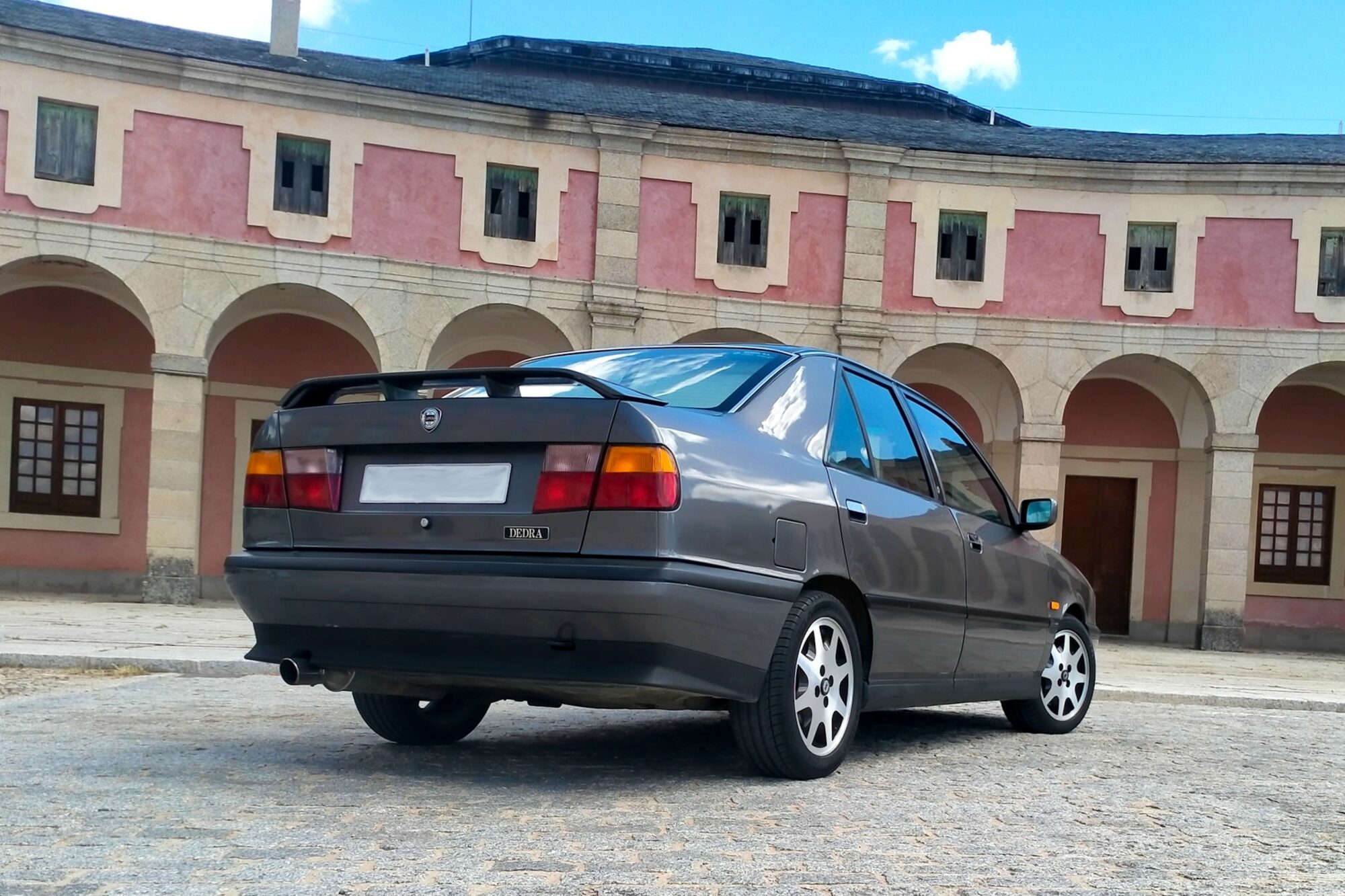 Lancia Dedra HF Integrale – Cult Classic, Not Best Seller | Car ...