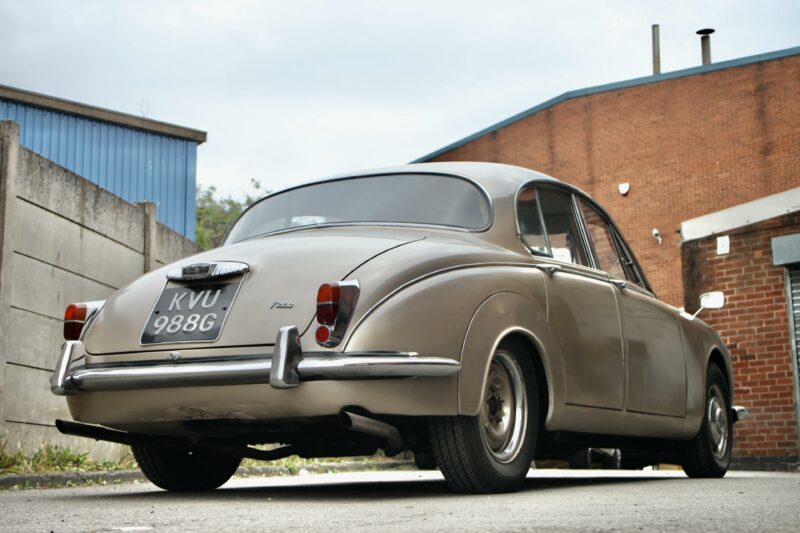 1968 Daimler 250 V8 – Project Profile | Car & Classic Magazine