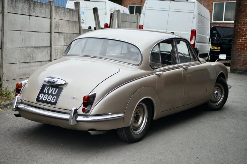 1968 Daimler 250 V8 – Project Profile | Car & Classic Magazine