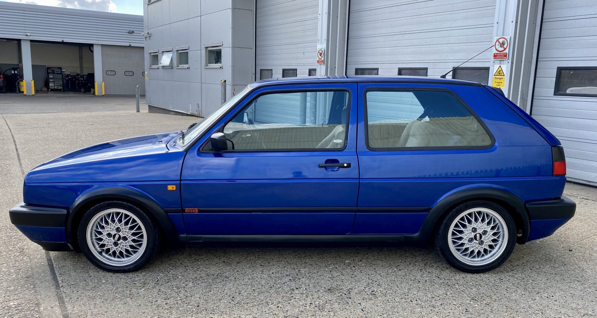 1990 Golf GTi 8V – Classified of the Week | Car & Classic Magazine