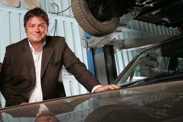 Ten Questions Wheeler Dealers Special Part 1 – Mike Brewer | Car ...